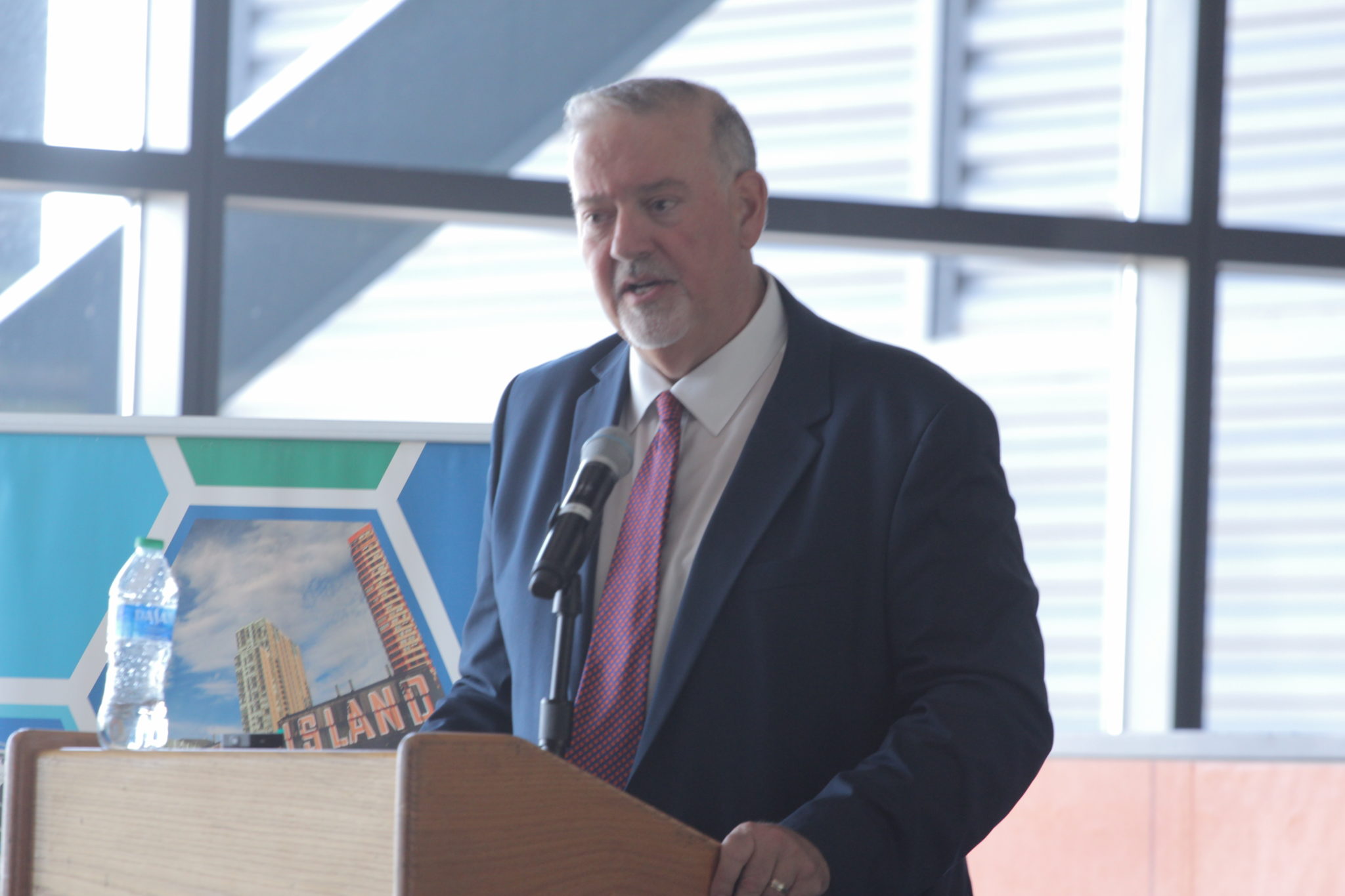 Queens Chamber hosts Business Expo - Queens Ledger