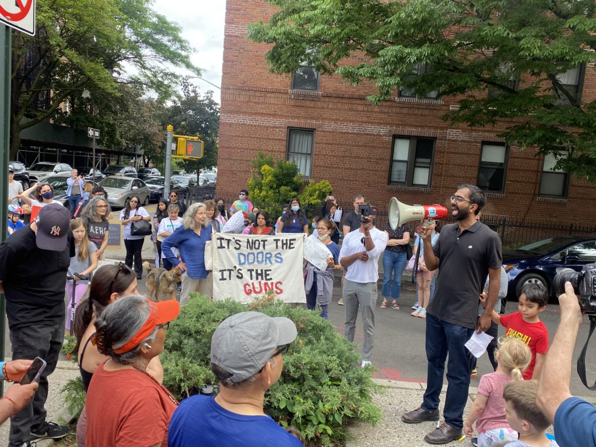 Marching 21 blocks for 21 victims of gun violence - Queens Ledger